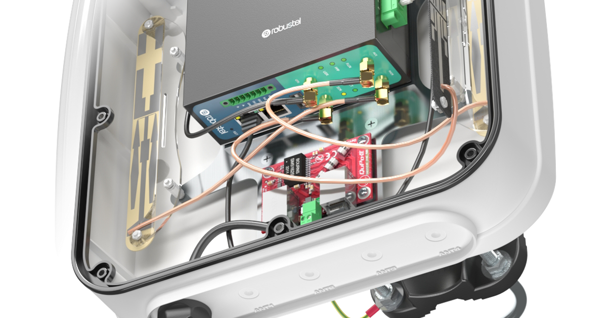 QuMax Omni for Robustel R3000 - all-in-one LTE and GPS outdoor antenna ...