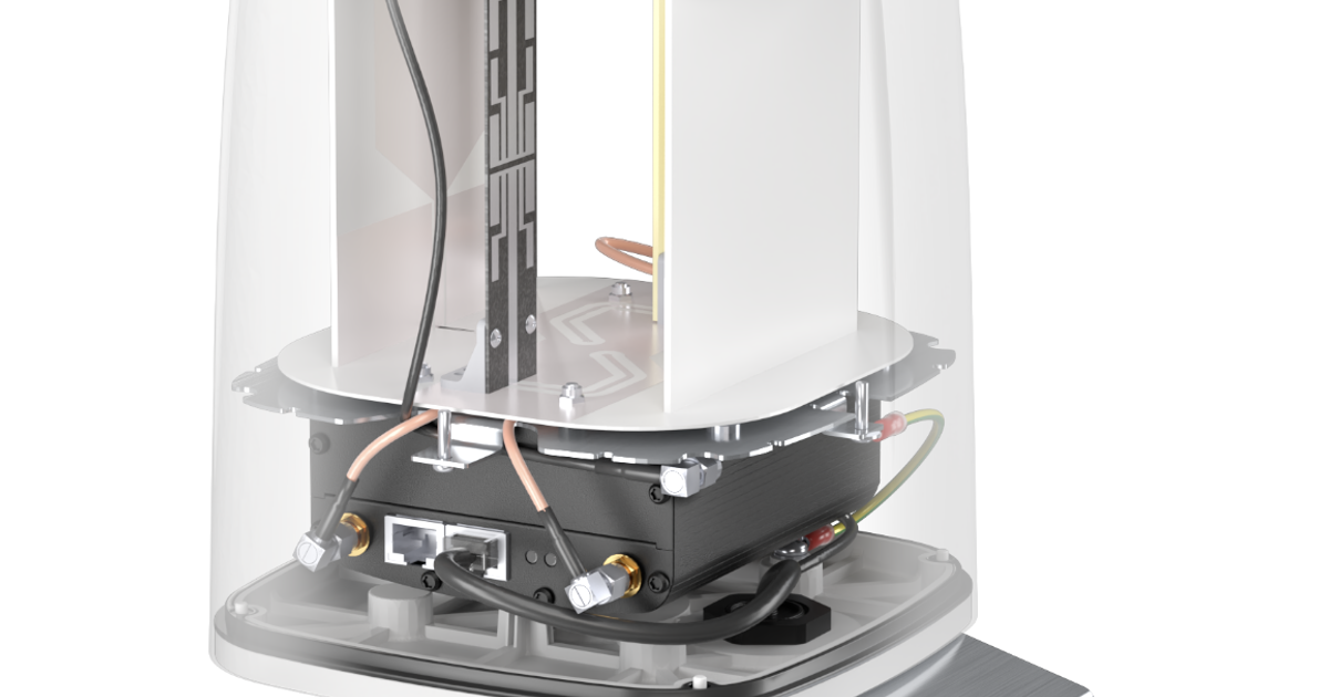 QuSpot for Option CloudGate - an LTE antenna with IP68 enclosure